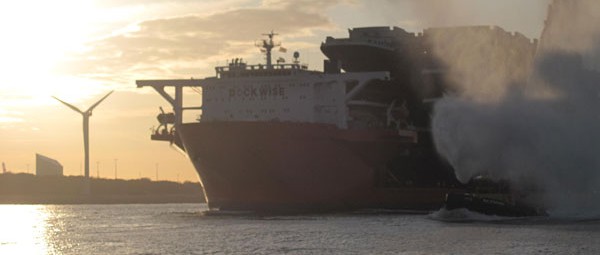 Dockwise Mv Blue Marlin, le plus gros navire transporteur du monde ...